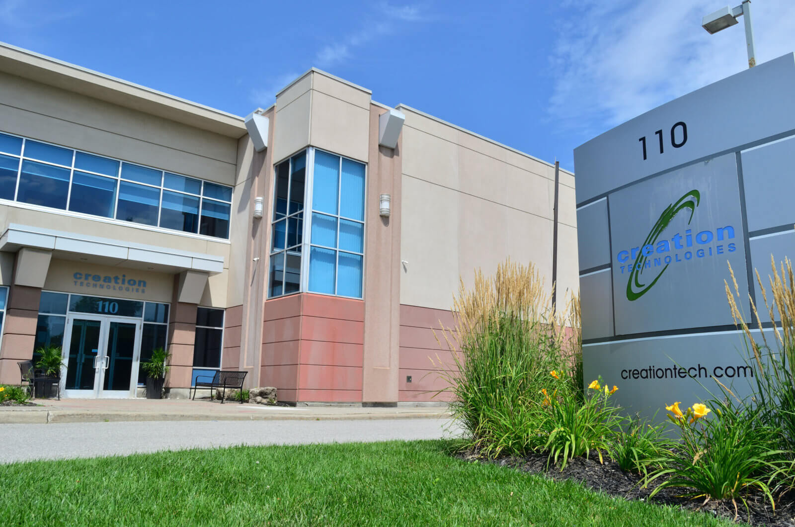 Transforming Manufacturing from the Ceiling to the Floor - Digital Lumens